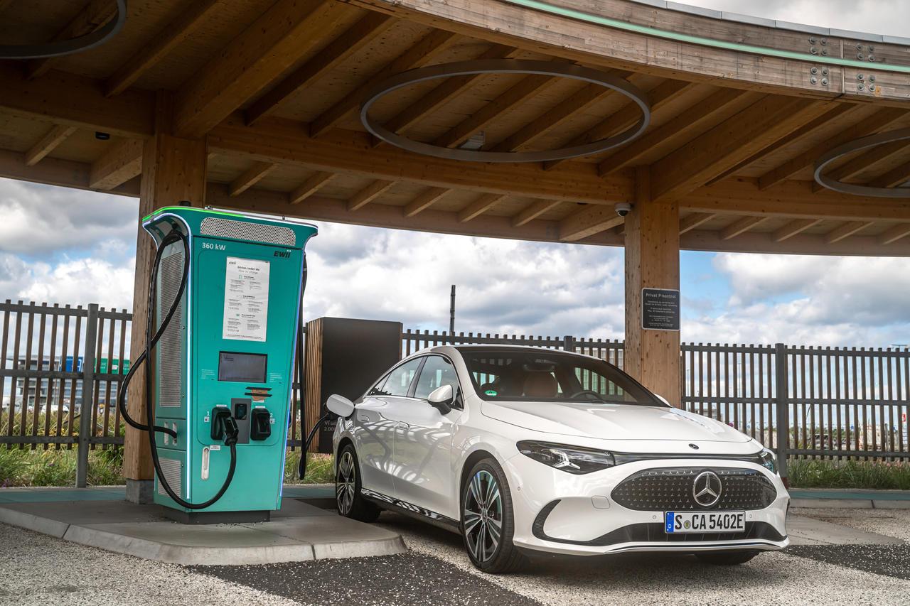 Photo 3 - Le CLA frappe fort pour son passage.à l'électrique : architecture 800V et charge DC à ...