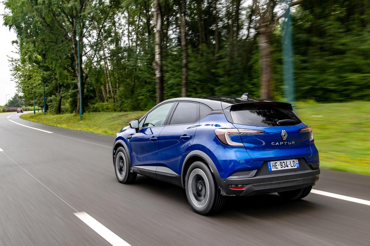 Photo 4 - Renault Captur E-Tech 160 2025 vue arrière - Essai Renault Captur E-Tech 160 (2025 ...