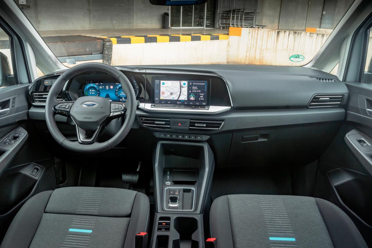 Essai Ford Transit Connect EcoBoost Hybride (2025). Un rare utilitaire ...