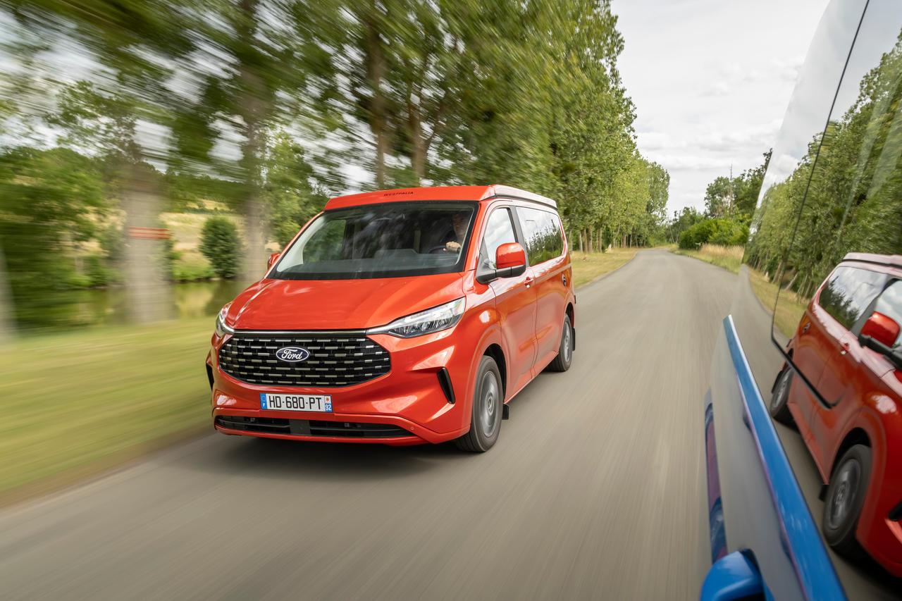 Photo 4 - Du muscle et de la fermeté au programme du Ford Nugget, le ...