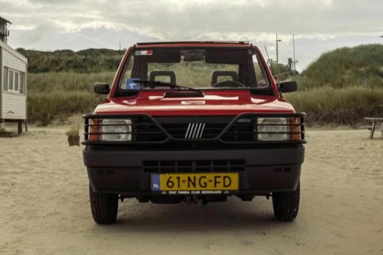 Photo 6 - La Fiat Panda adopte une grille qui protège la calandre et ...