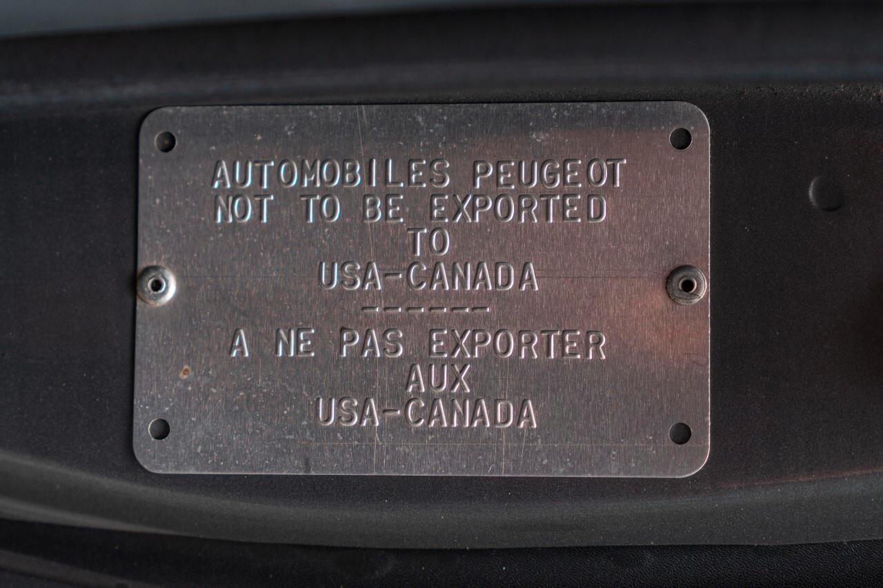Photo 9 - Malgré les indications de cette plaque constructeur, la ...