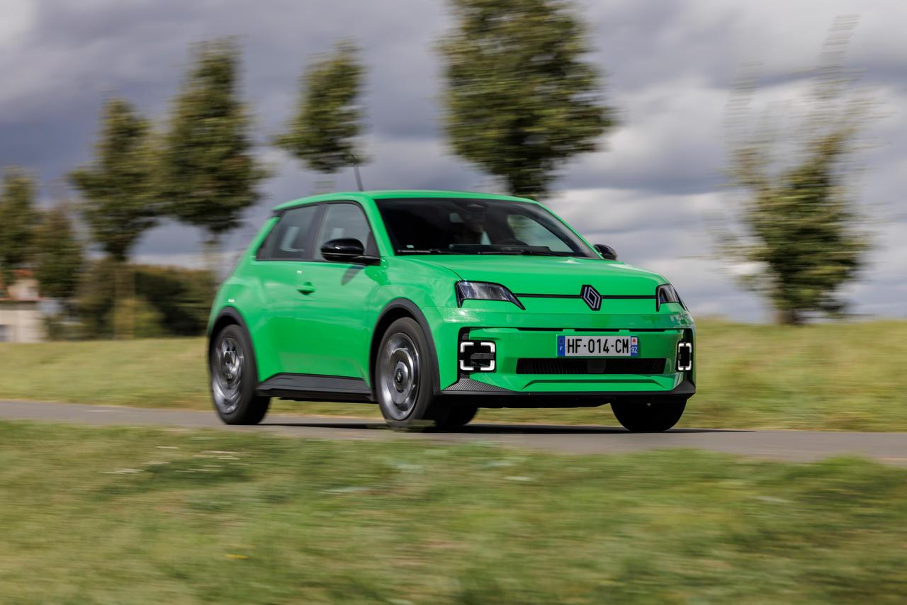 Essai Renault 5 (2024) : notre avis après 1 000 km au volant de la R5 électrique