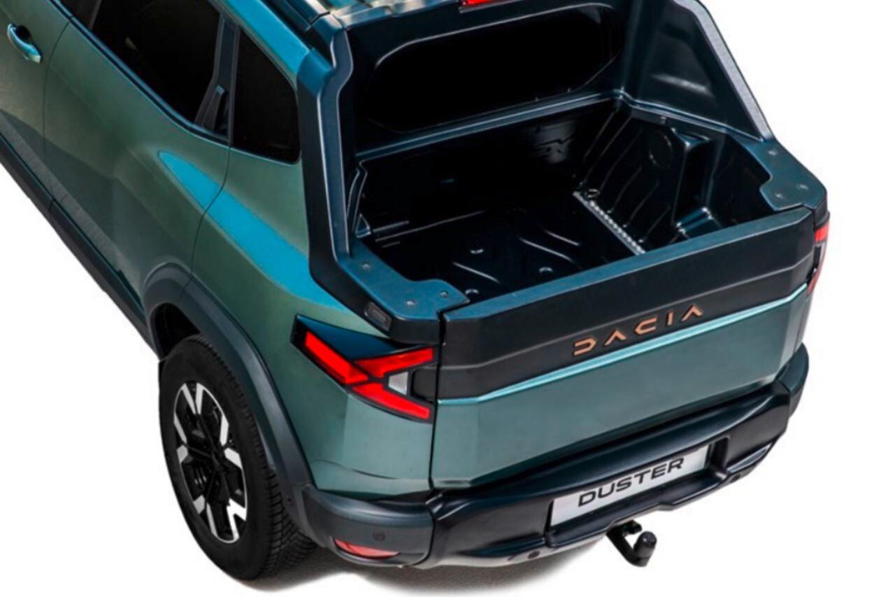 Photo 5 - La partie supérieure arrière du véhicule a été découpée ...