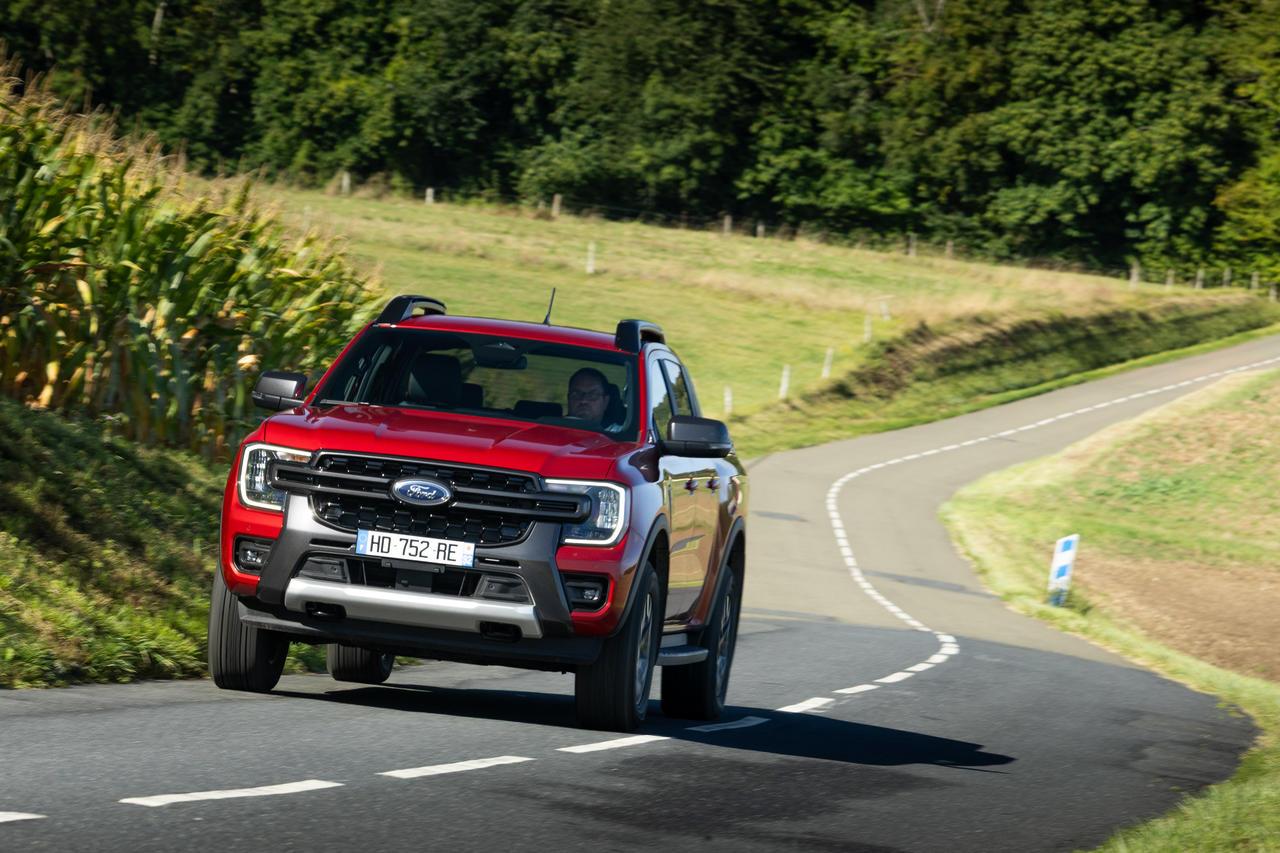Essai Ford Ranger PHEV (2025). Le pick-up hybride sans malus et avec ...