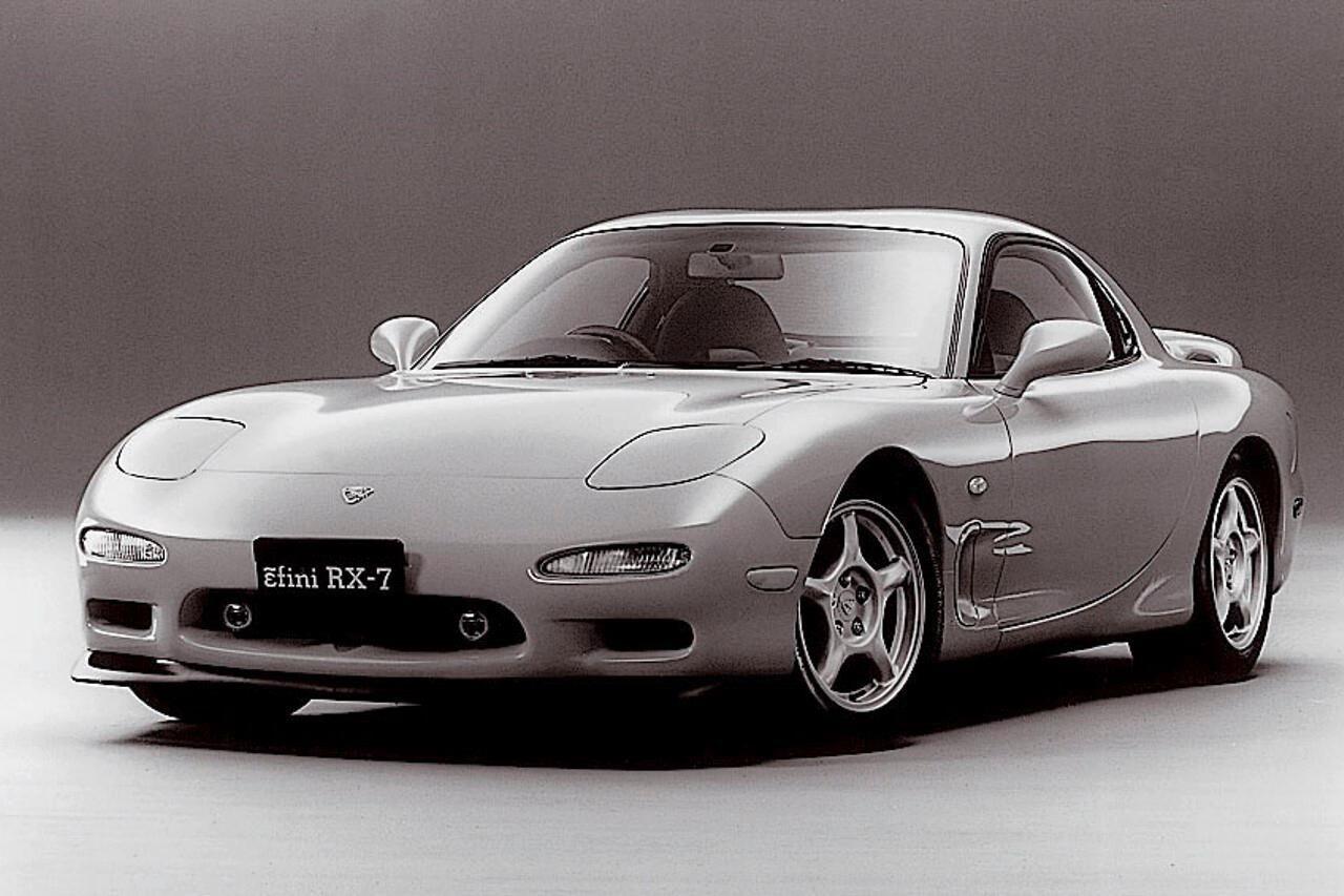 Photo 9 - Matano fut aussi l'un des co-créateurs de la Mazda RX-7 type ...