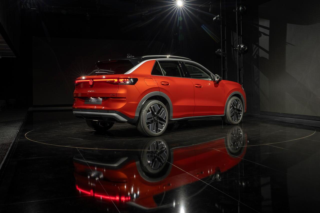 Prix Volkswagen T-Roc (2025). Le nouveau SUV hybride dévoile sa gamme et ses équipements