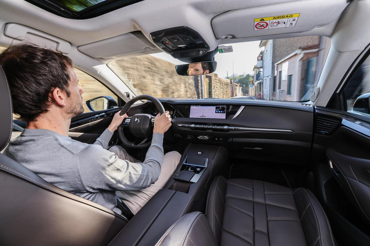 Essai DS N°4 restylée : que vaut le nouvel hybride rechargeable de 225 ch