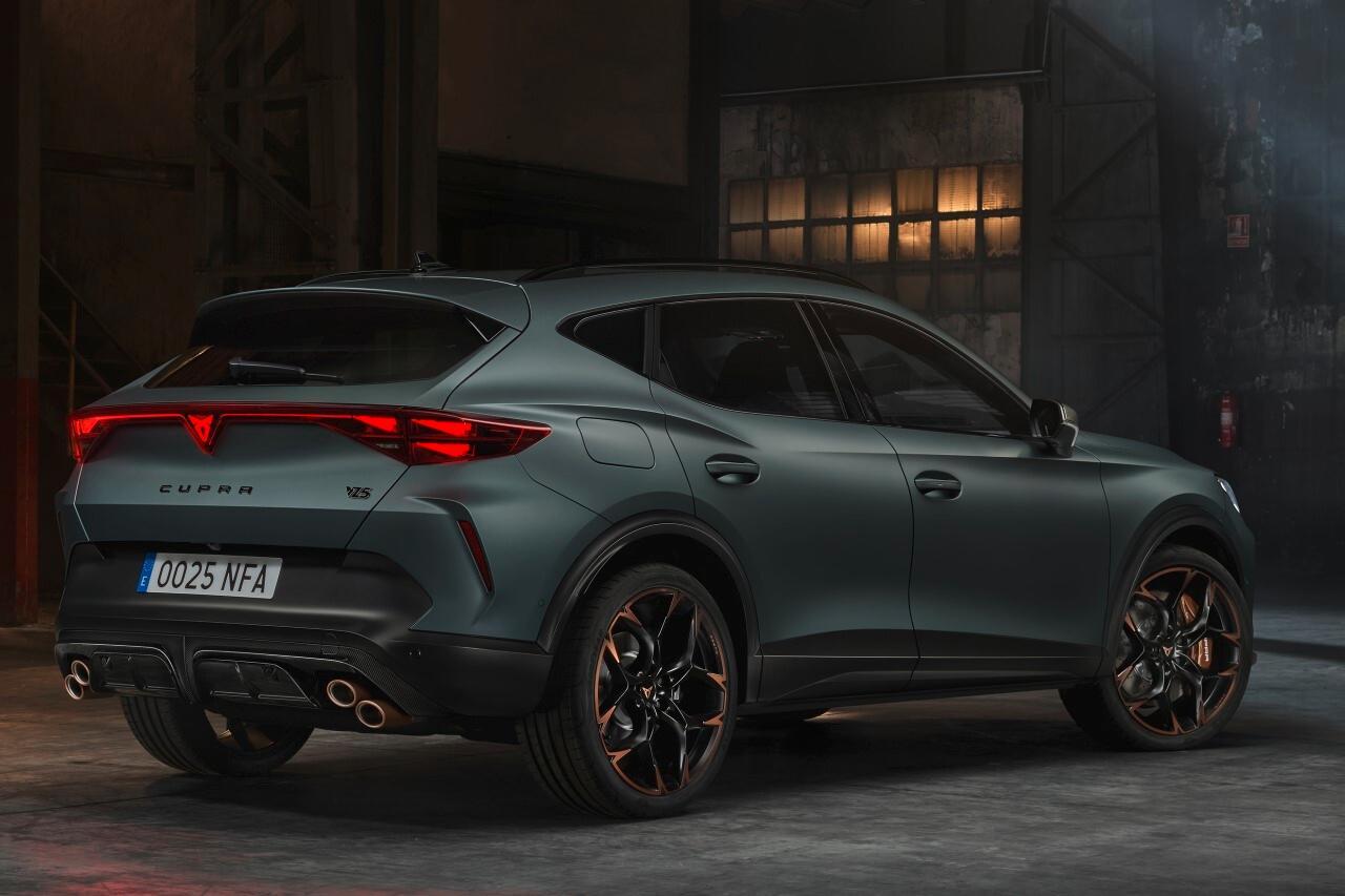 Diaporama et photos - Cupra Formentor VZ5 (2026). Retour du 5-cylindres de 390 ch en série ...