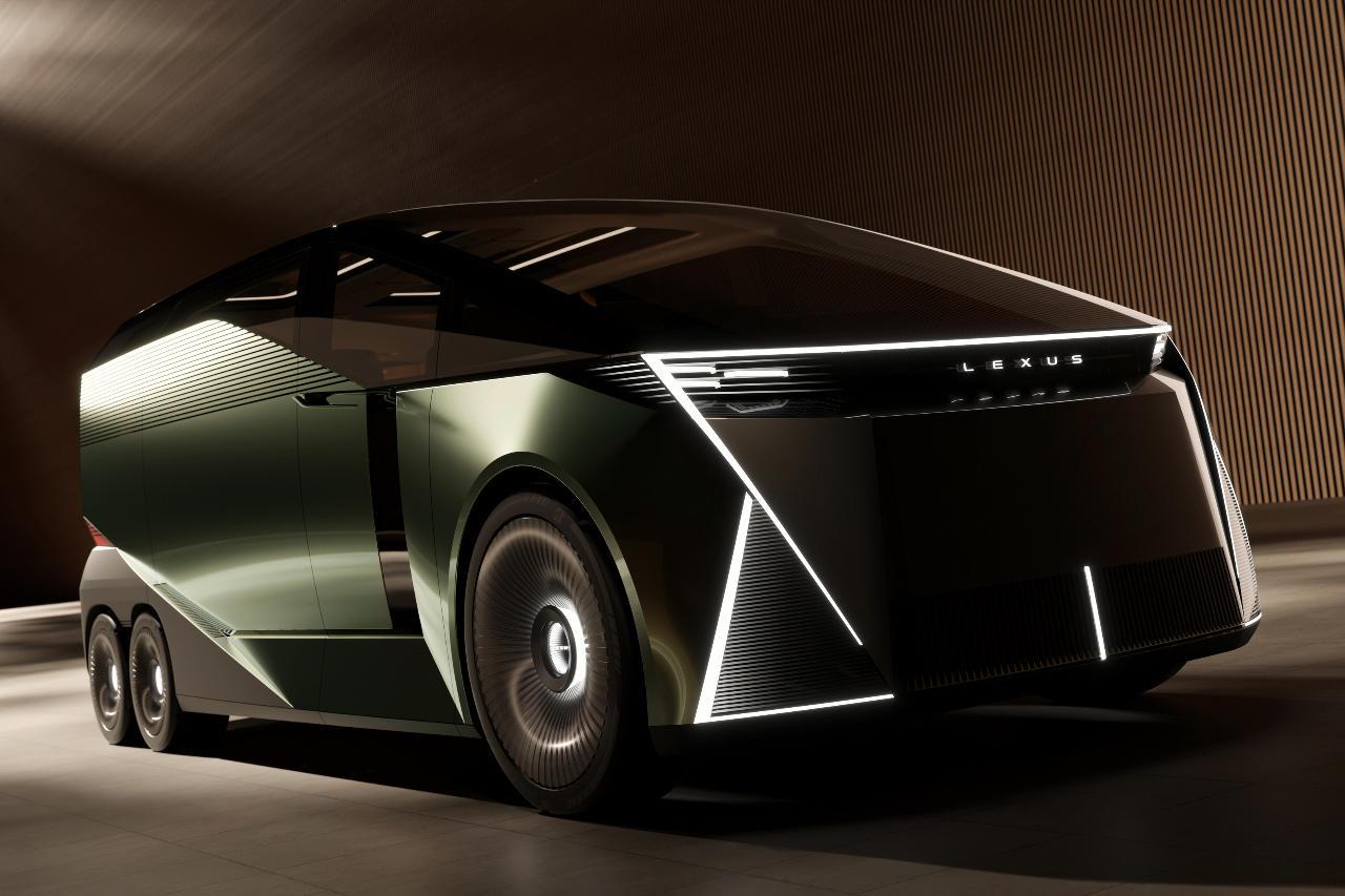 Lexus LS Concept (2025). L’étonnant van à six roues imaginé par la ...