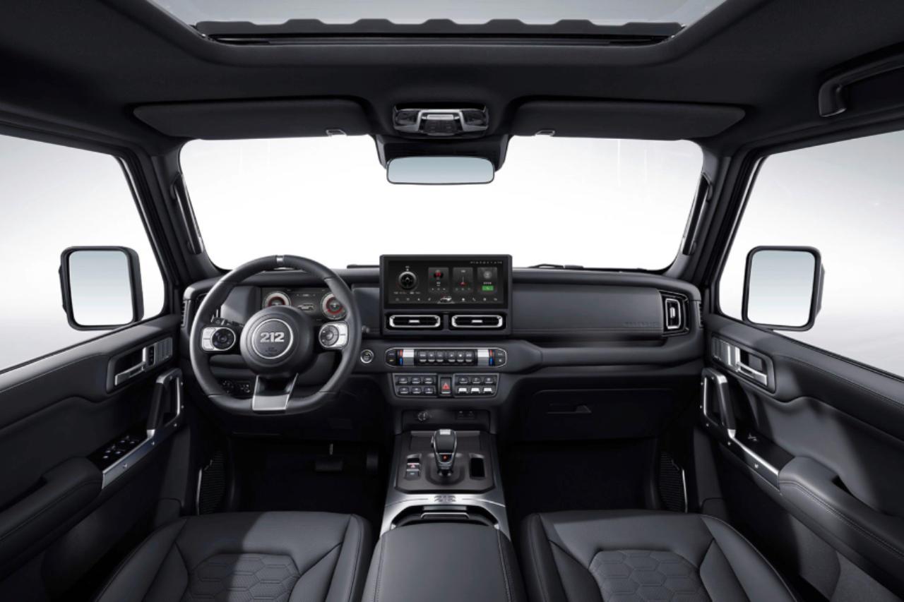 Ce 4x4 chinois diesel aux allures de Mercedes Classe G et Defender débarque en Europe