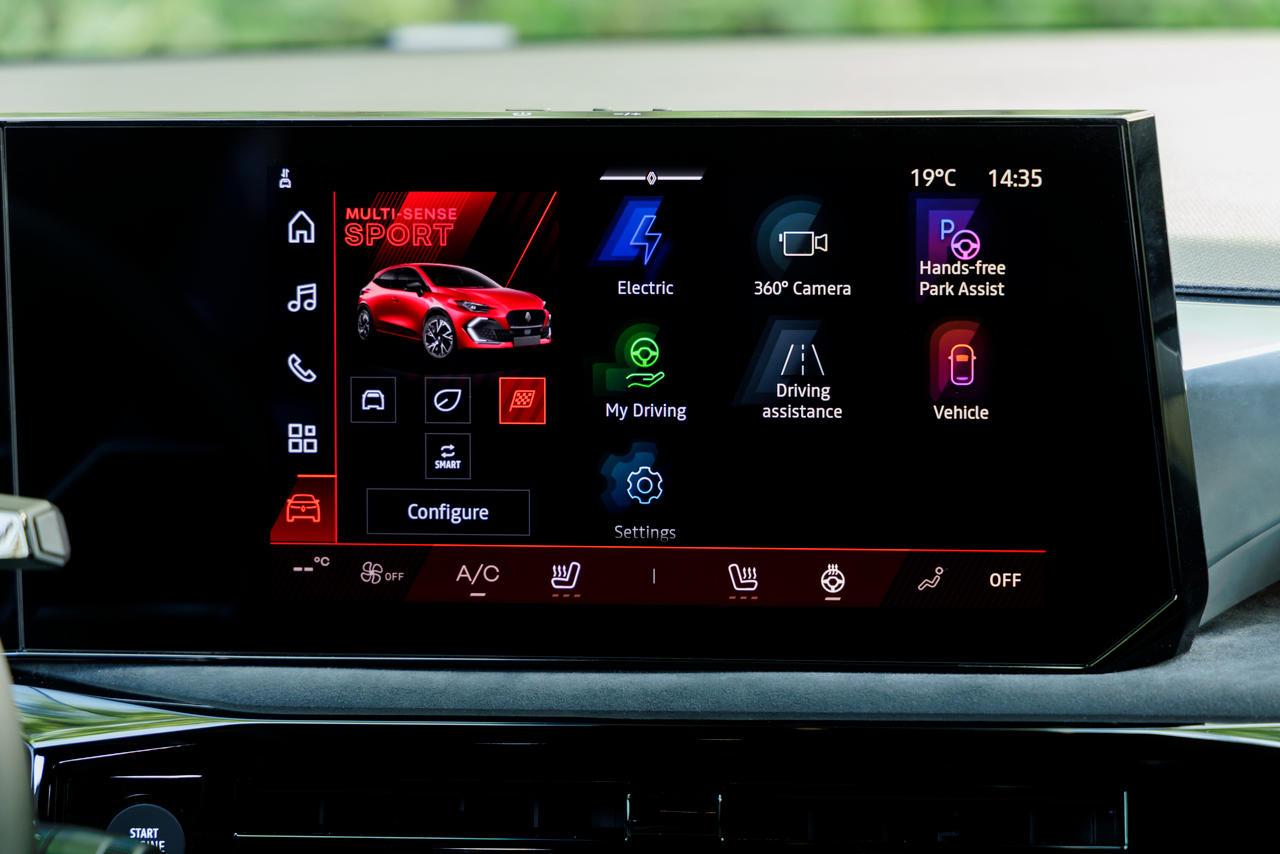 Photo 14 - La Clio 6 reçoit le système multimédia OpenR Link sous ...