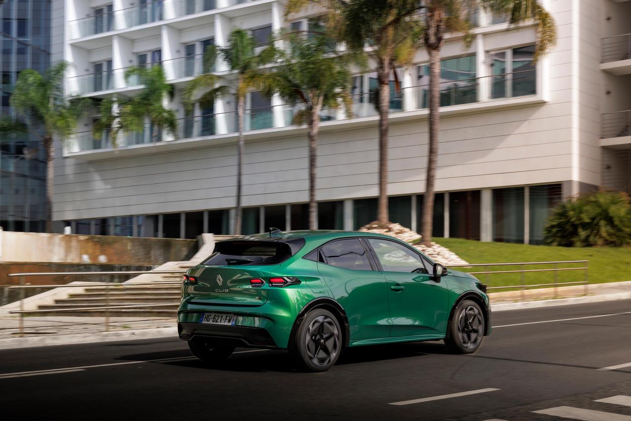 Photo 6 - Renault Clio 6 vert absolu test consommation en ville - Essai ...