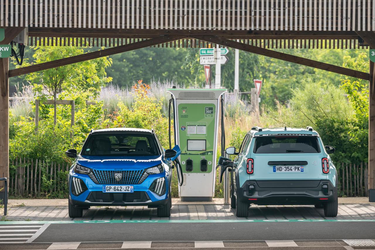 Renault ElectriCity. Emmanuel Macron inaugure la gigafactory AESC de Douai