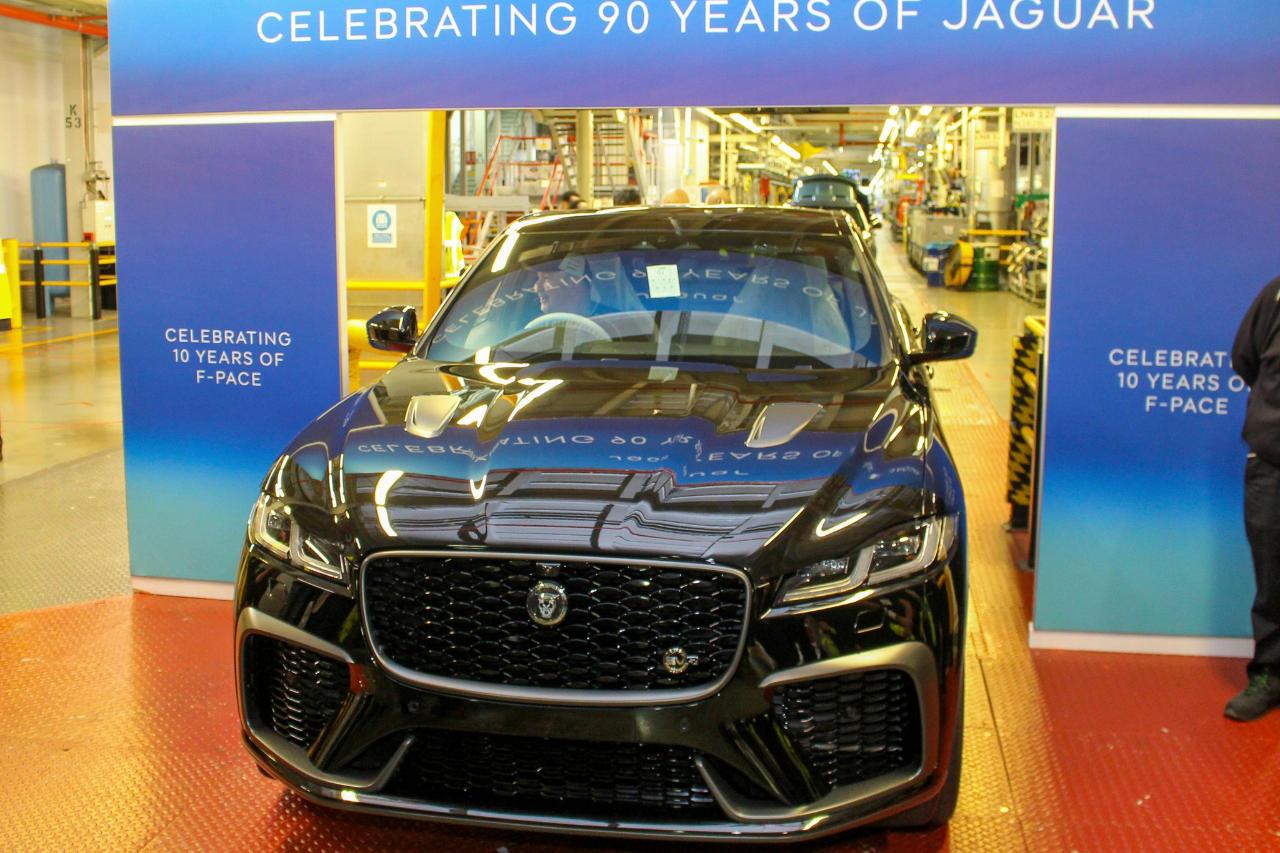 Diaporama et photos - Jaguar. Le dernier modèle thermique de la marque ...