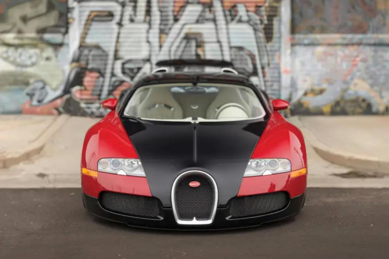 Photo 2 - La toute première Bugatti Veyron 16.4 arborait une livrée ...