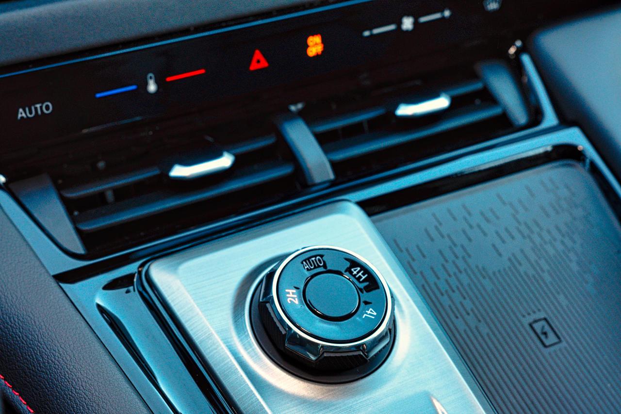 Photo 19 - La molette de sélection des modes de transmission propose ...