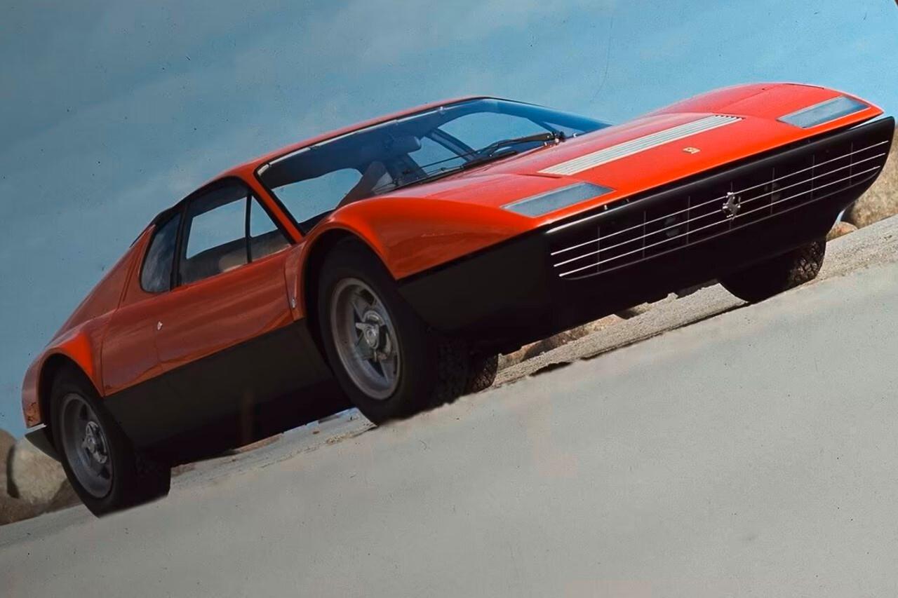 Ferrari SF90 XX Stradale (2023). La supercar hybride se radicalise avec 1 030 ch