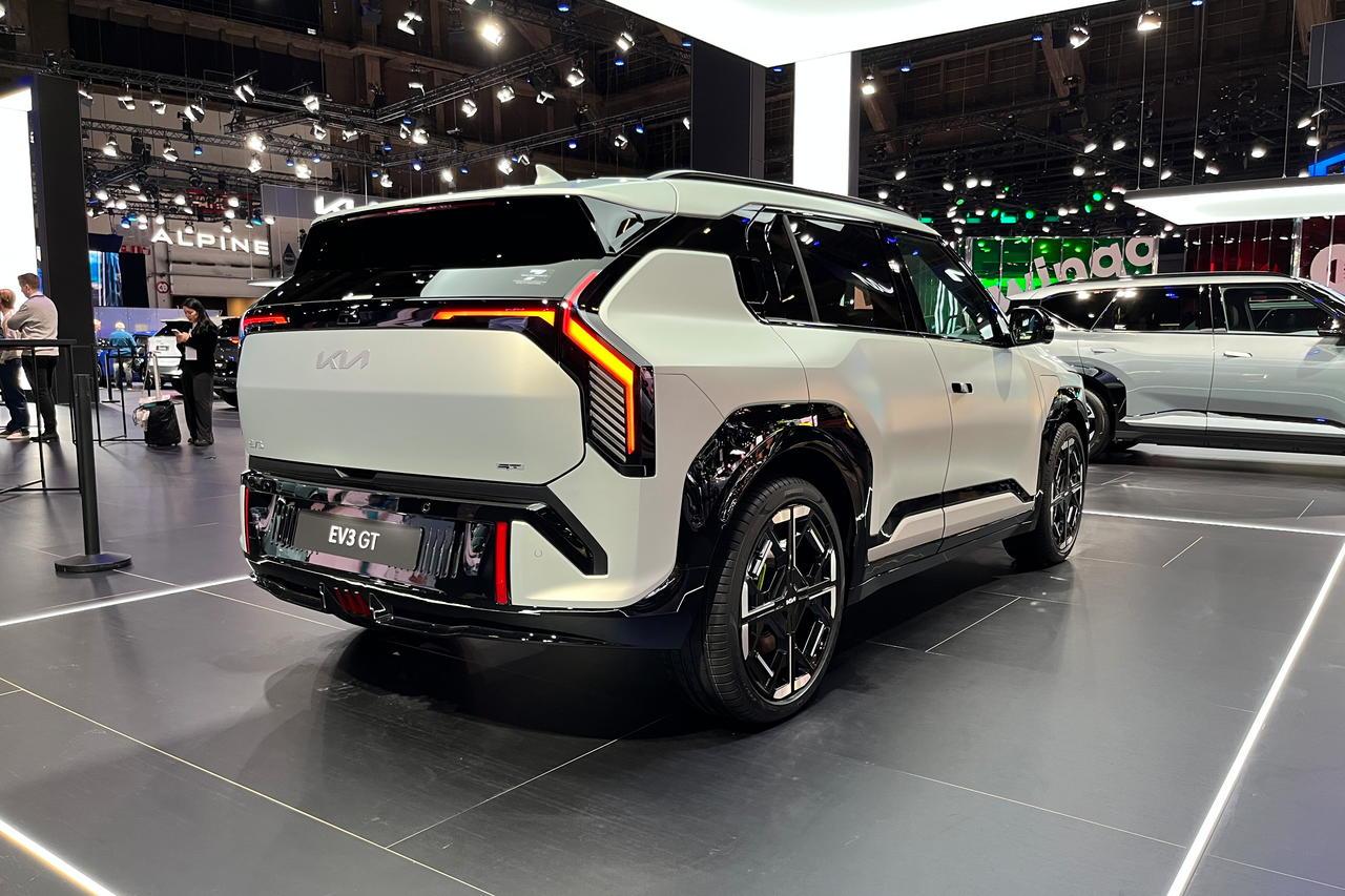 Photo 2 - L'EV3 GT profite de 292 ch et de quatre roues motrices. - Kia EV3, EV5 et EV4 GT (2026 ...