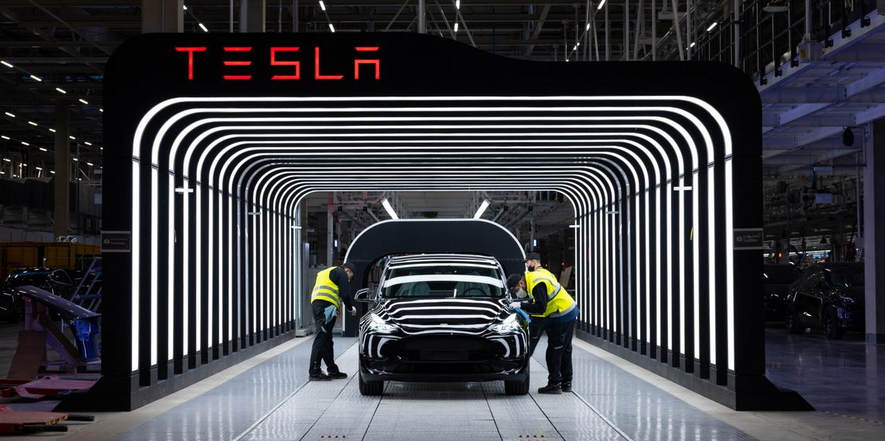 Tesla. Des résultats 2021 en forte hausse et objectif + 50 % en 2022