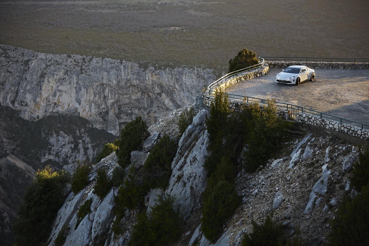 Photo 10 - Alpine A110 Vision blanche gorges dy Verdon - Alpine A110 ...