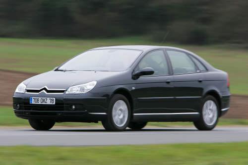 Photo 3 - La nouvelle C5 face à l'ancienne