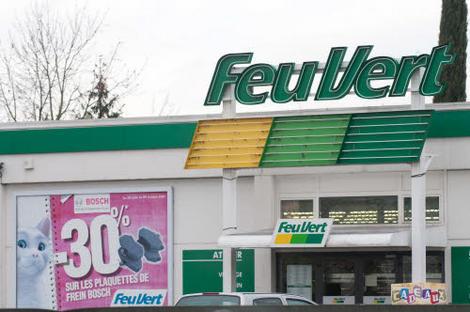 Feu Vert mise sur les flottes et les centres sans magasin