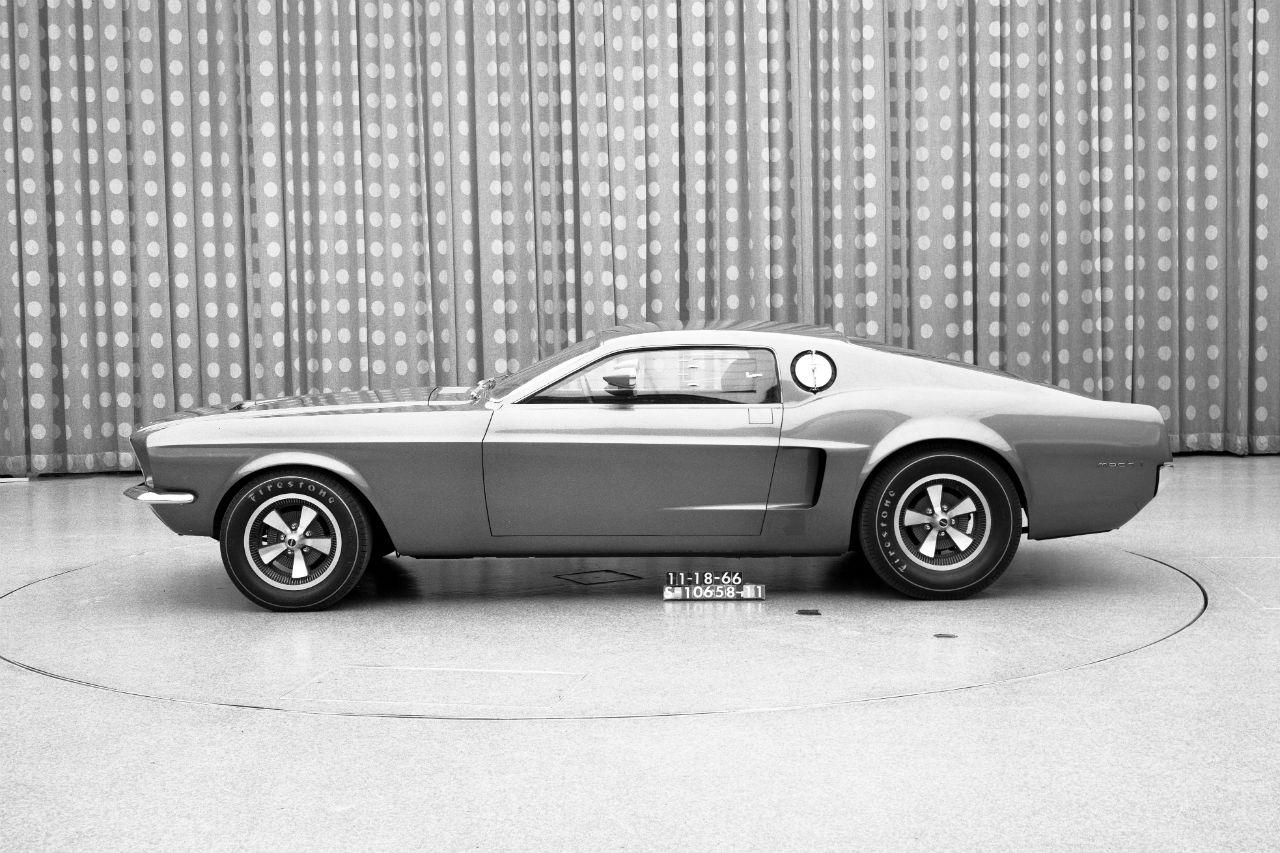 Photo 16 - 1966 Mustang mach 1 concept - Ford Mustang : les concepts ...