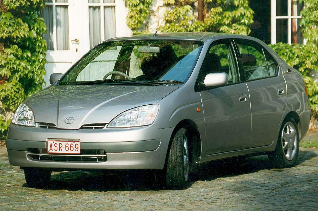 Top 50 des voitures les plus moches d'hier et d'aujourd'hui | L'Argus