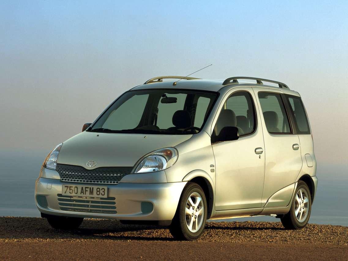 Top 50 des voitures les plus moches d'hier et d'aujourd'hui | L'Argus