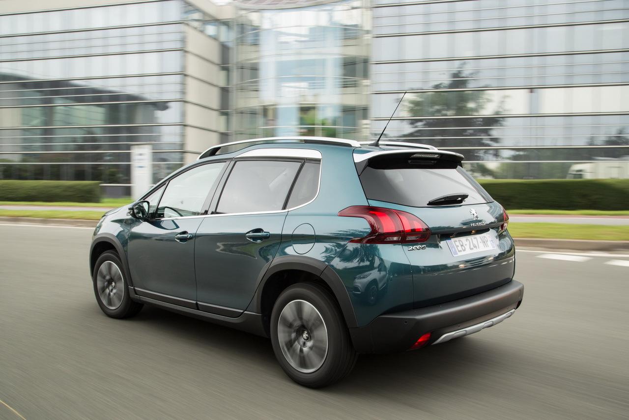 Photo 2 - peugeot 2008 vert 2016 arrière - Peugeot 2008 Style 2016 ...