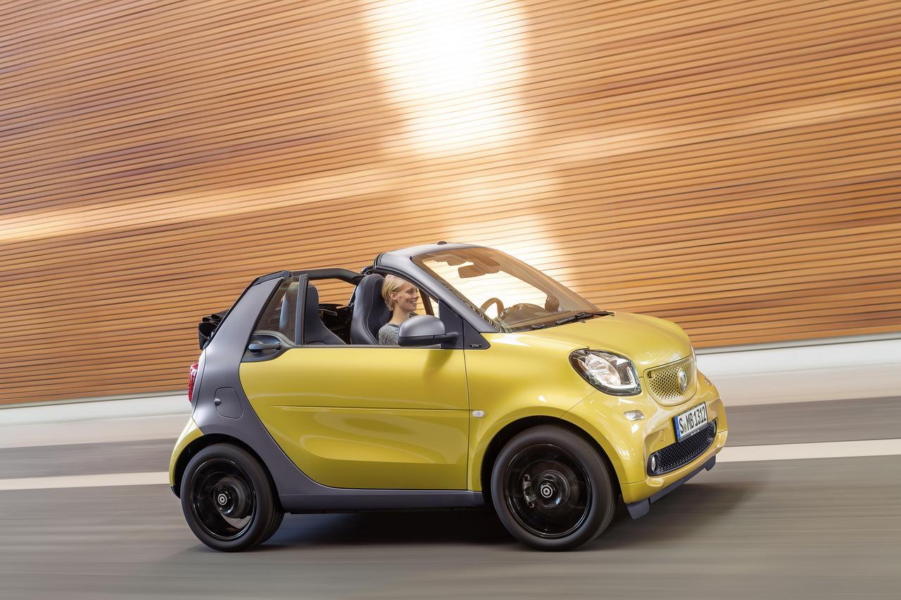 Prix Smart Fortwo Cabrio 2016 : la Smart Cabriolet dévoile ses tarifs