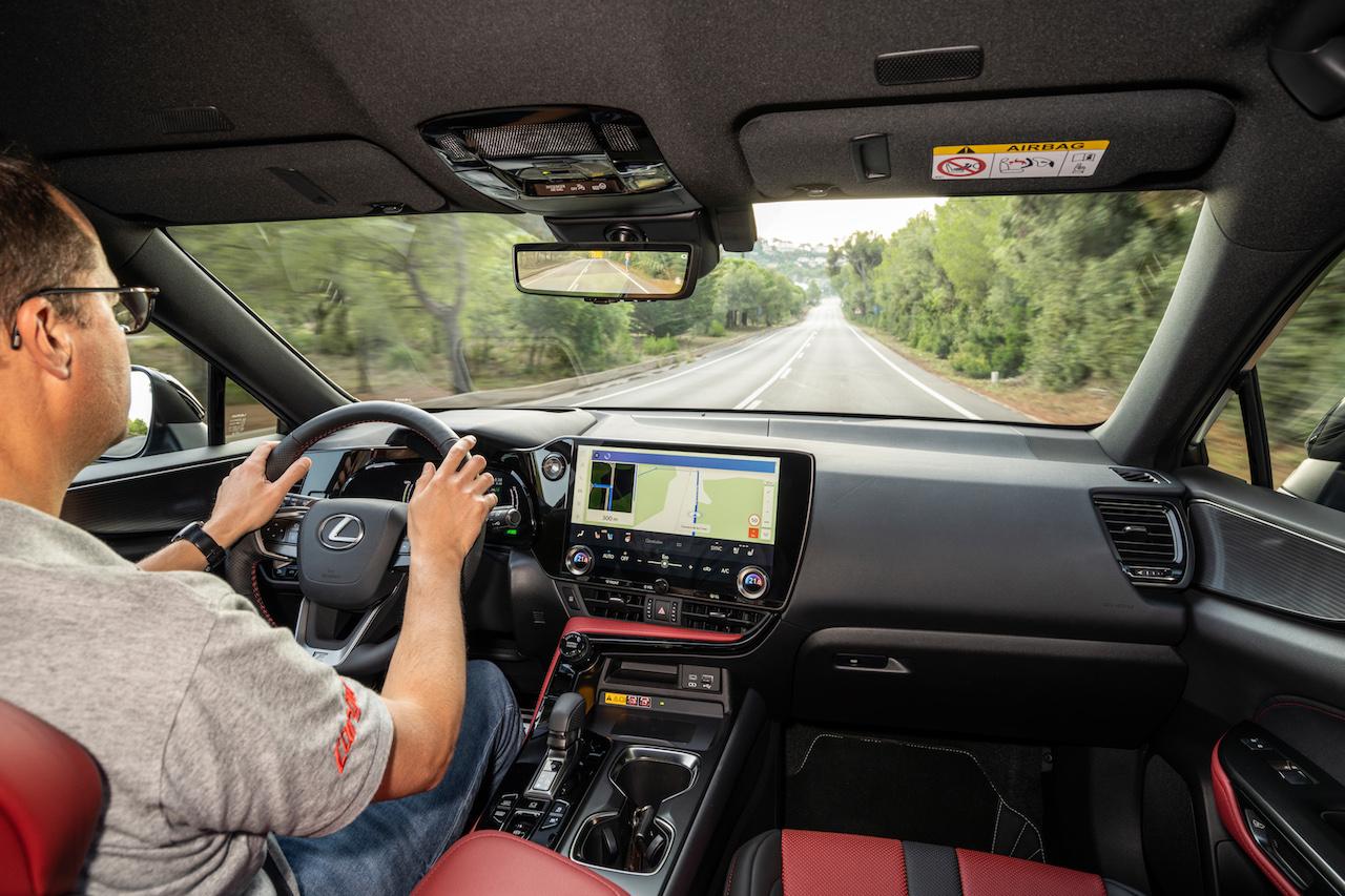 Photo 15 - Conduite Lexus NX 2021 - Essai Lexus NX (2021) : l'hybride ...