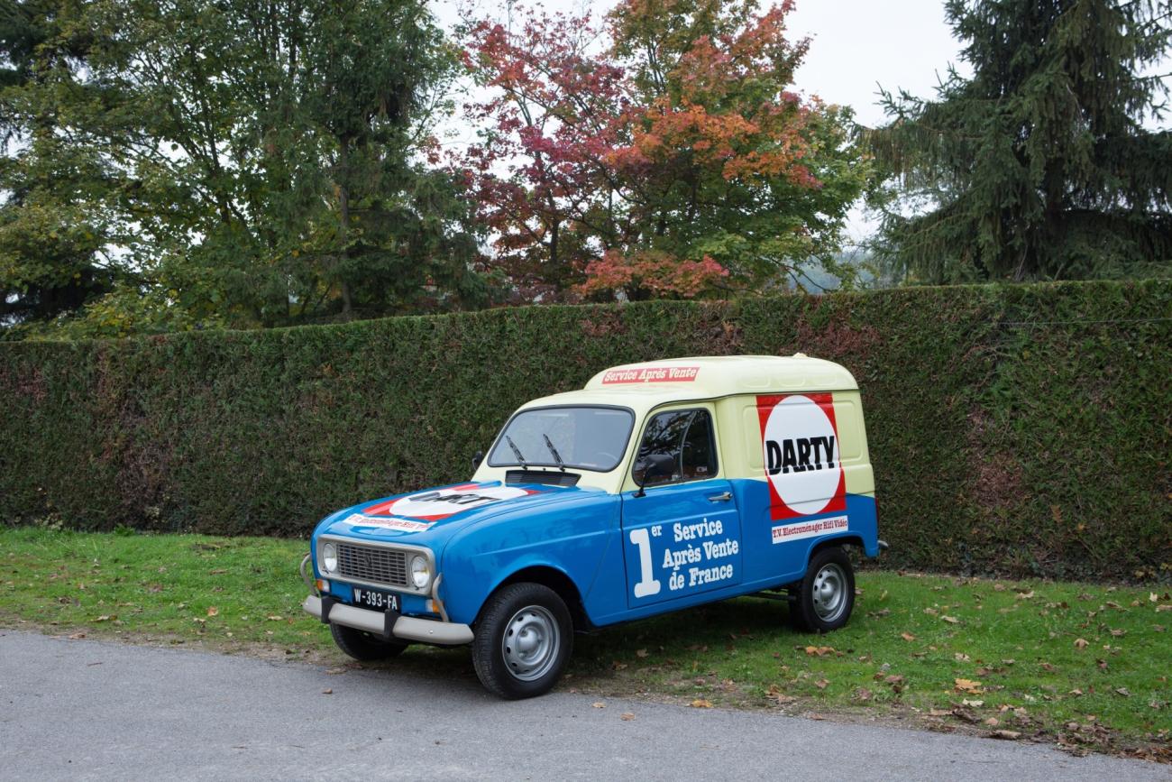 Photo 18 - Renault 4 F4 - La saga des véhicules utilitaires de Renault