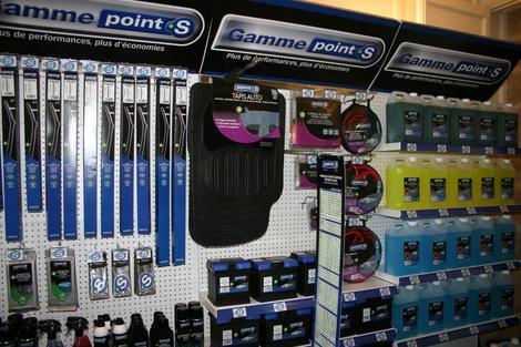 Photo 2 - Point S lance son concept du Centre auto