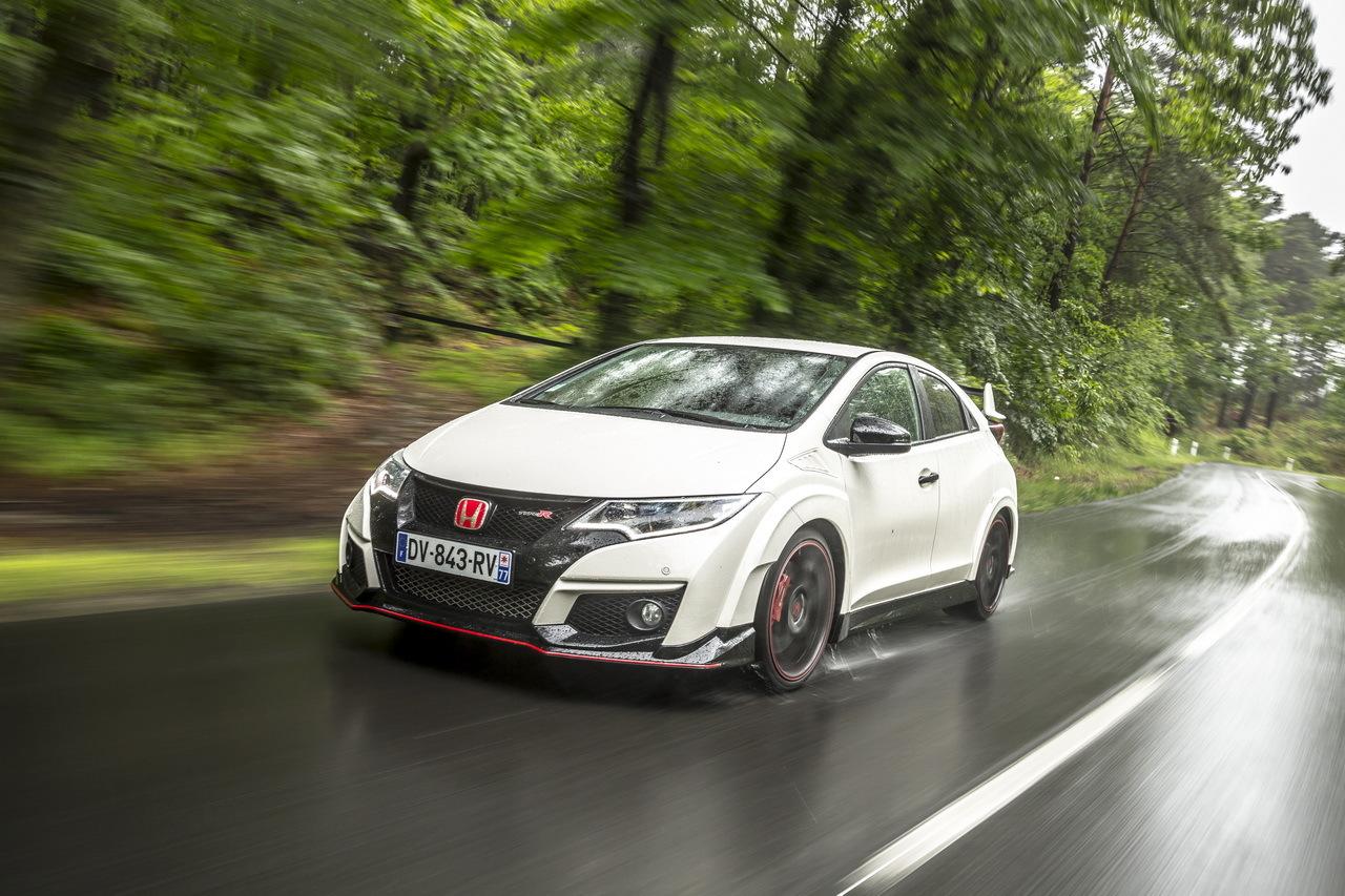 Essai Ford Focus RS vs Honda Civic Type R : le match en 40 photos ! | L ...