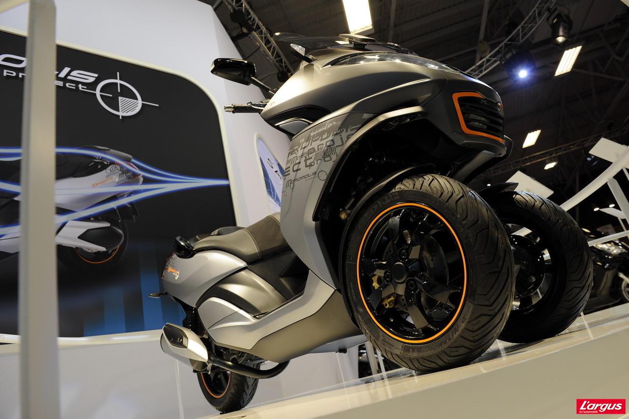 Photo 9 - Salon de la moto 2011 : Peugeot Metropolis project 400