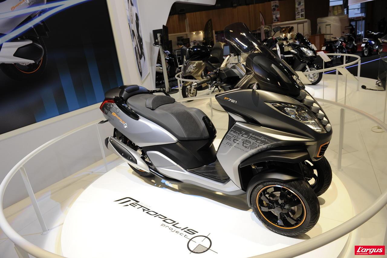 Salon de la moto 2011 : Peugeot Metropolis project 400
