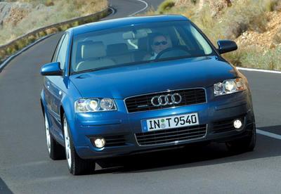 Photo 2 - AUDI A3 3.2 V6 Quattro : plus forte que la S3