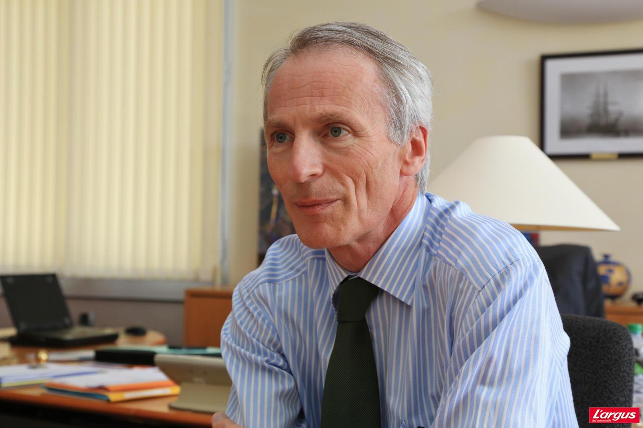 Photo 12 - Jean-Dominique Senard aux commandes de Michelin