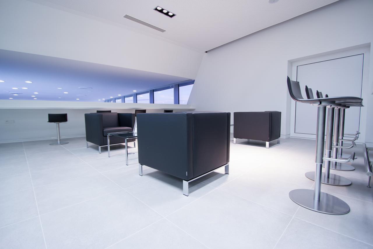 Photo 38 - A Vélizy, PGA inaugure le plus grand Terminal Audi de France