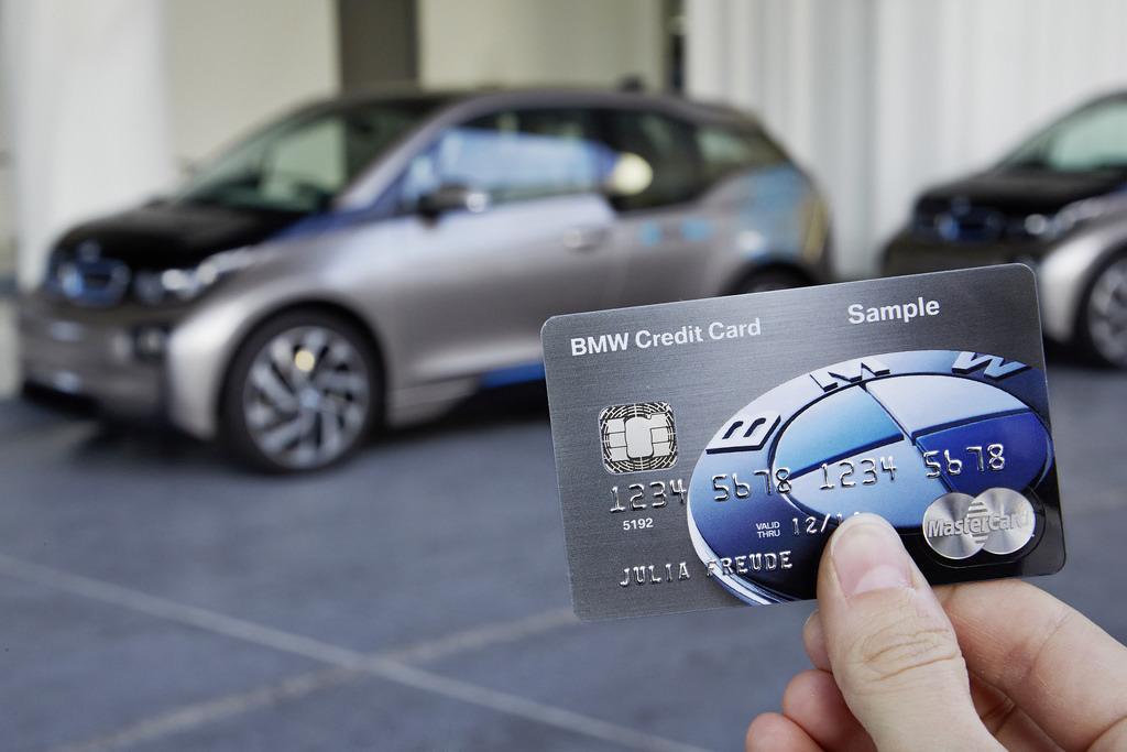 BMW et MasterCard développent une carte dédiée à l'autopartage