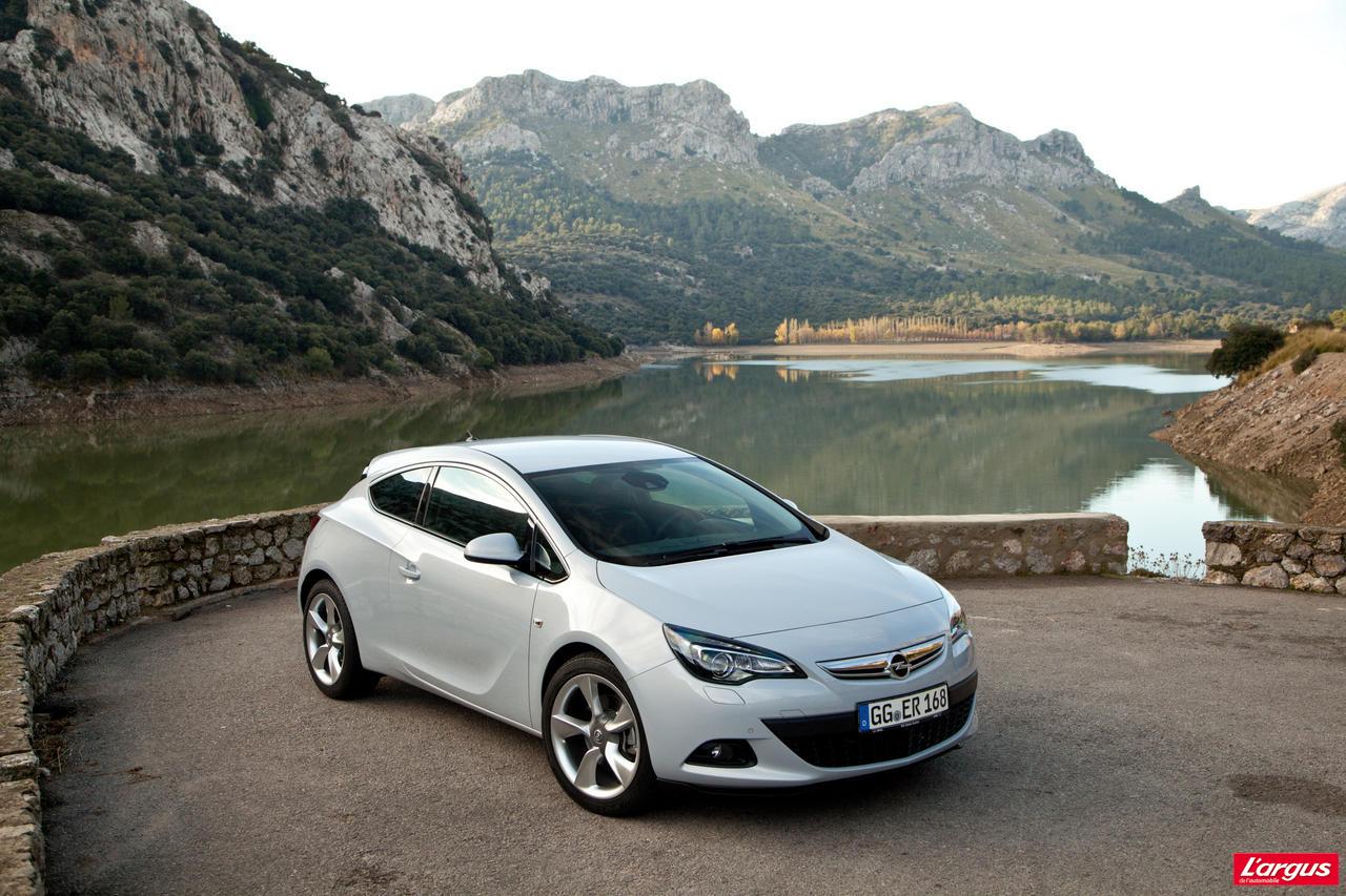 Nouveaux moteurs pour l'Opel Astra GTC