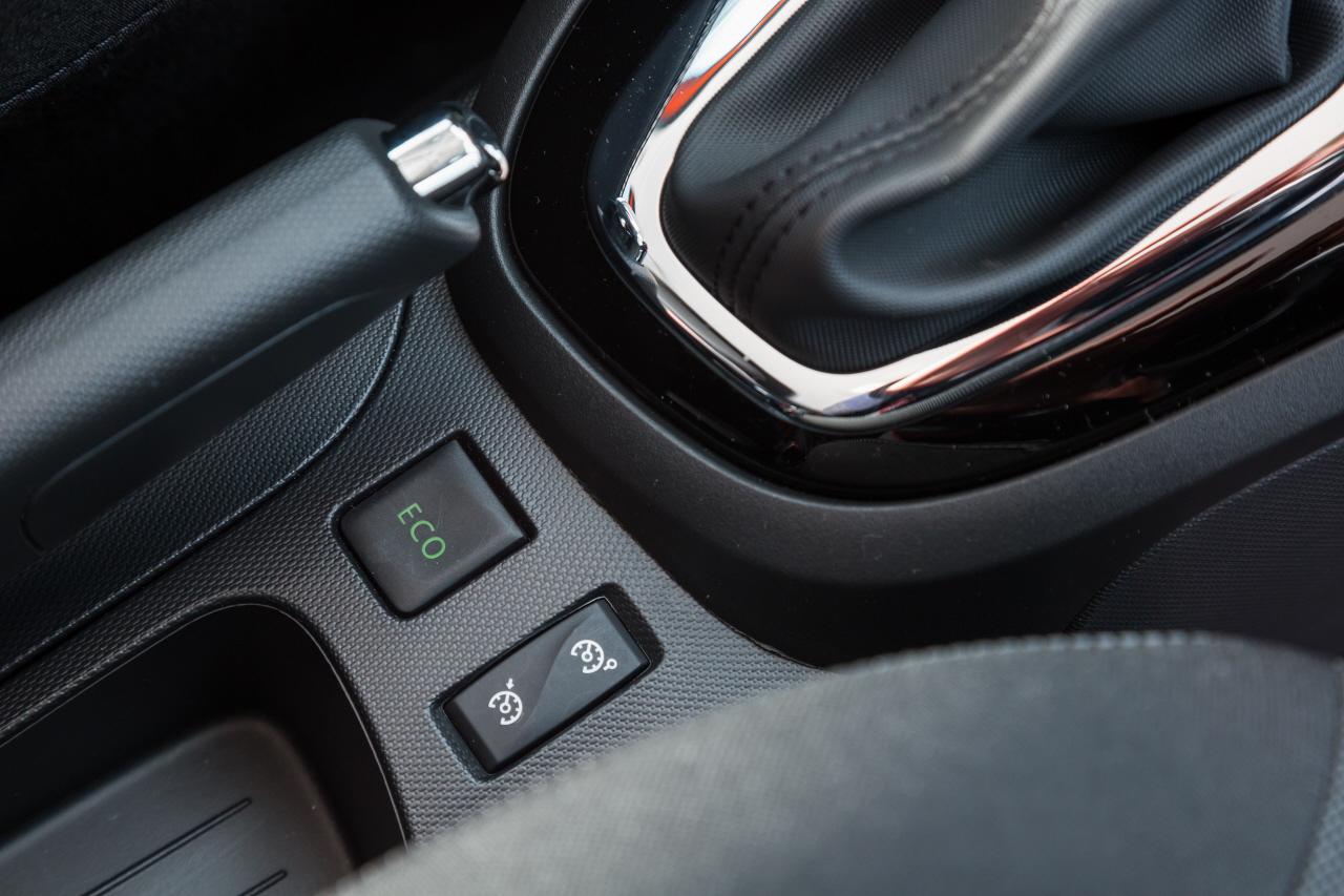 Régulateur et limiteur de vitesse affecteraient la conduite