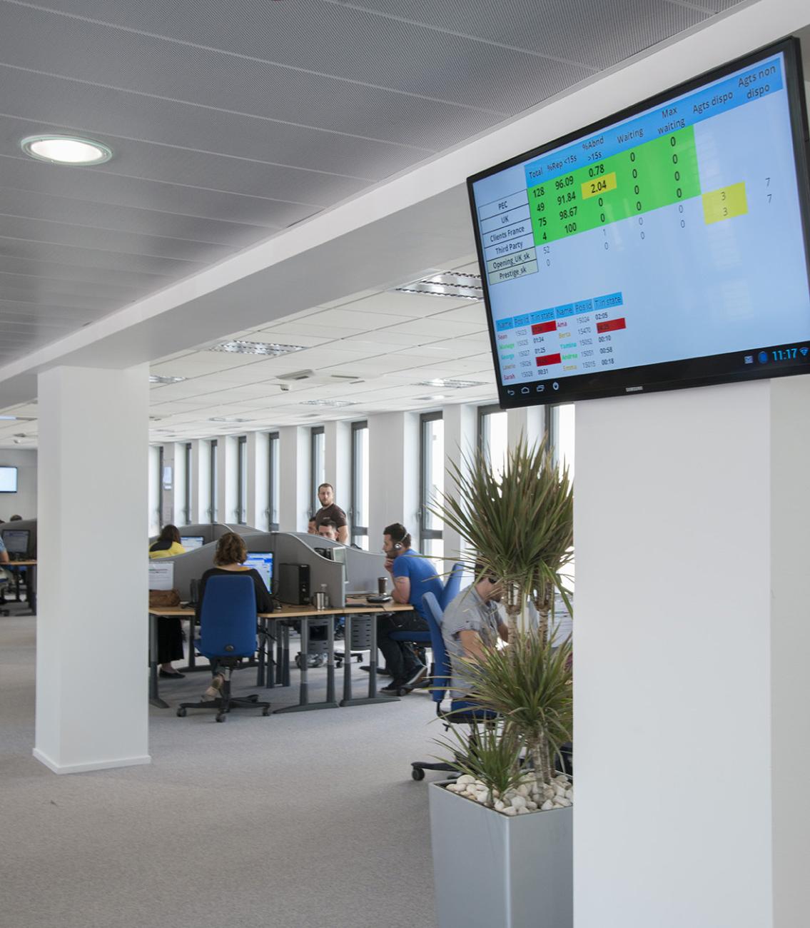 Photo 4 - Opteven lorgne sur l'international