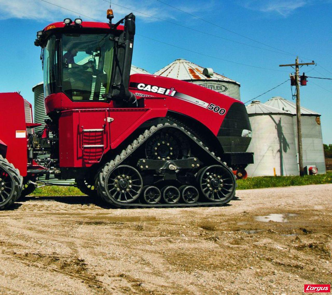 Photo 2 - Deux Quadtrac de Case IH peuvent circuler sur route