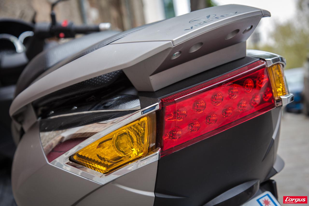 Diaporama et photos - Vectrix VX-3 : le trois roues électrique se pose ...