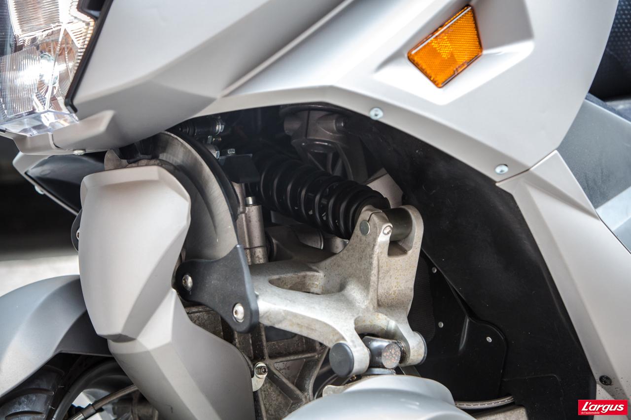 Photo 13 - Vectrix VX-3 : le trois roues électrique se pose en nouvelle ...