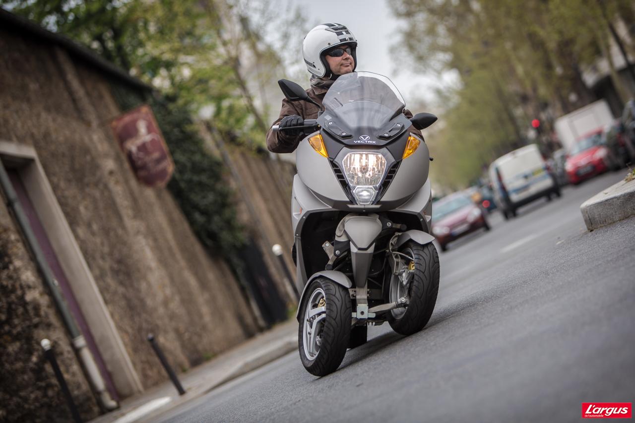 Vectrix VX-3 : le trois roues électrique se pose en nouvelle référence