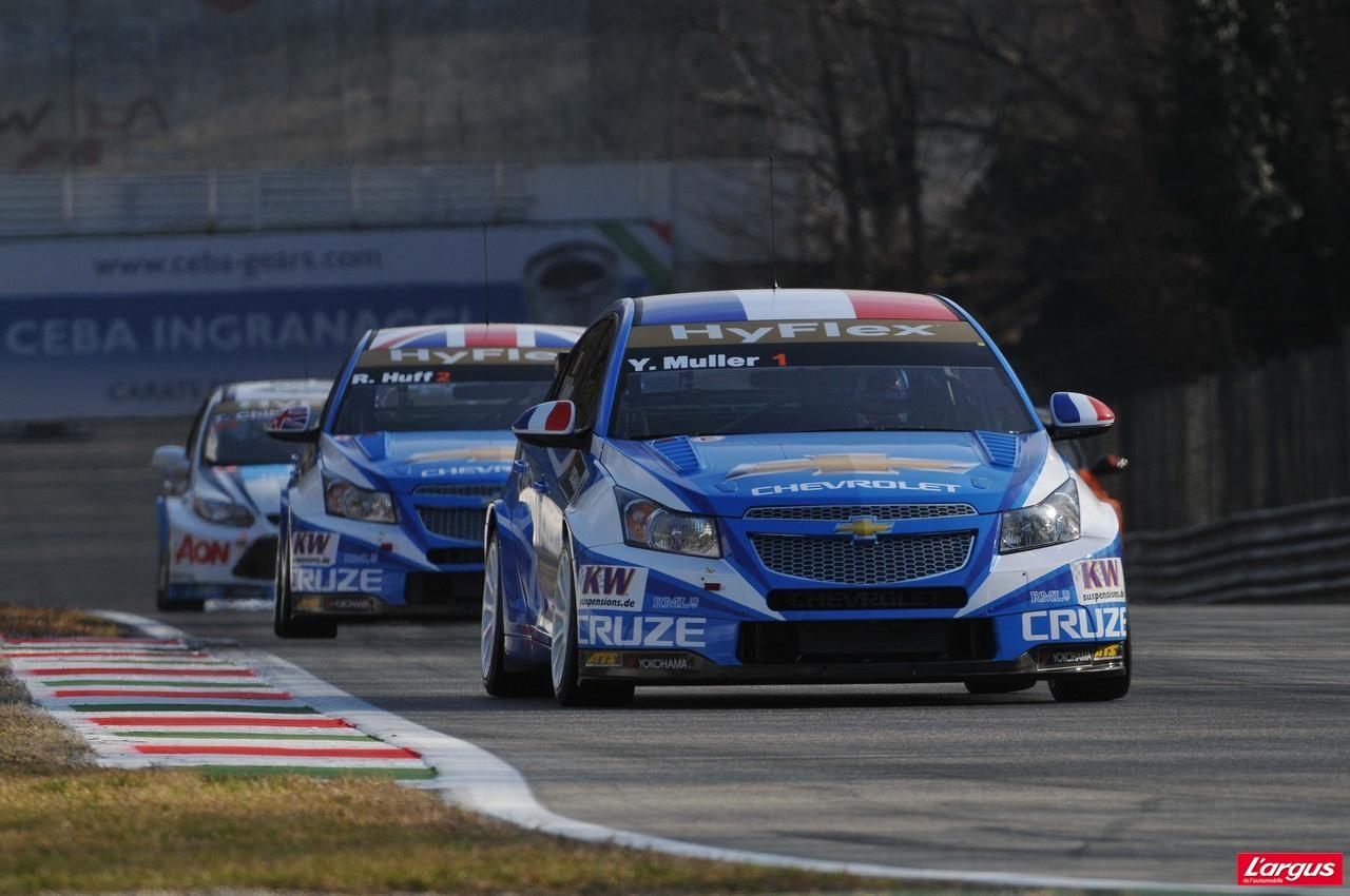 Yvan Muller en grande forme sur sa Chevrolet Cruze